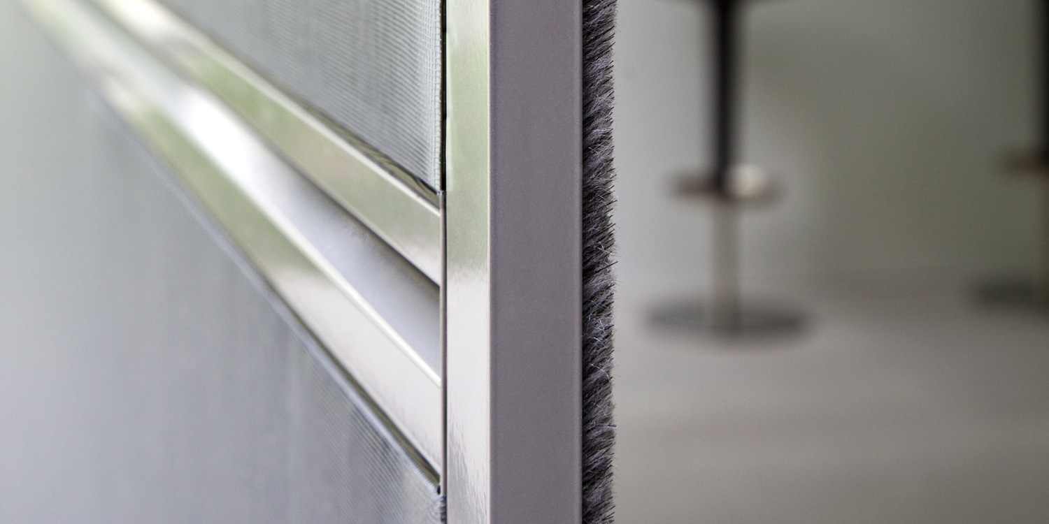 The Mosquito mesh screen keeps insects out all year long | Reynaers ...